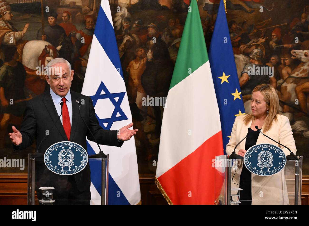 Giorgia meloni press conference hi-res stock photography and images - Alamy