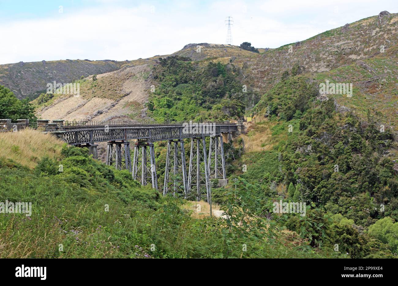 Old viaduct hi-res stock photography and images - Alamy