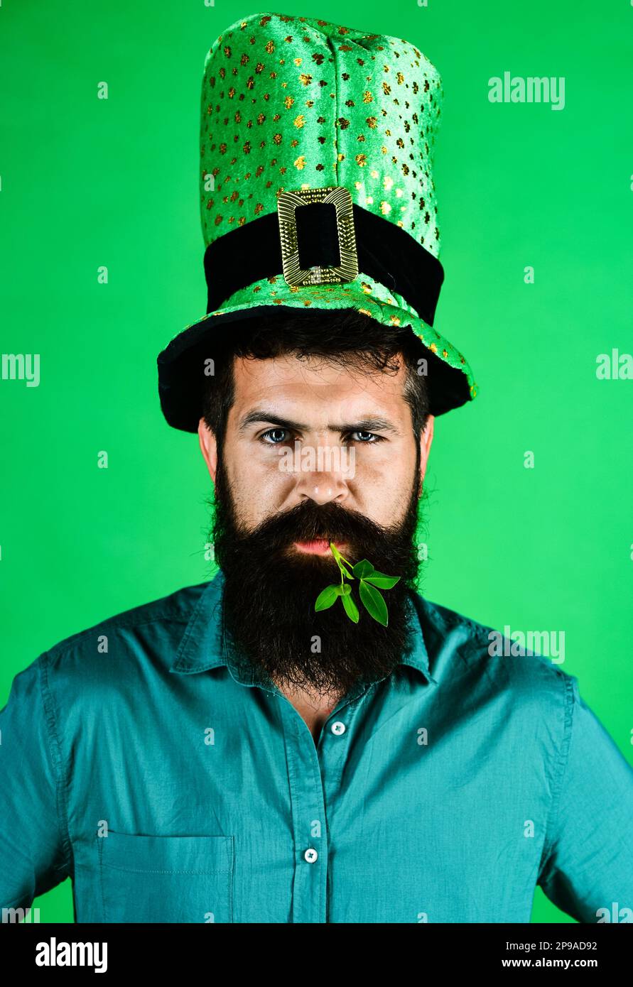 Green bearded men hi-res stock photography and images - Alamy