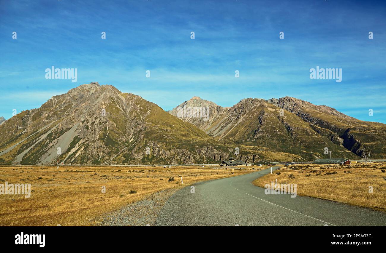 Mount cook airport hi-res stock photography and images - Alamy