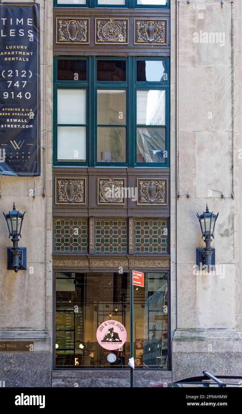 NYC Financial District: Munson Building is a landmark brick-and-stone ...
