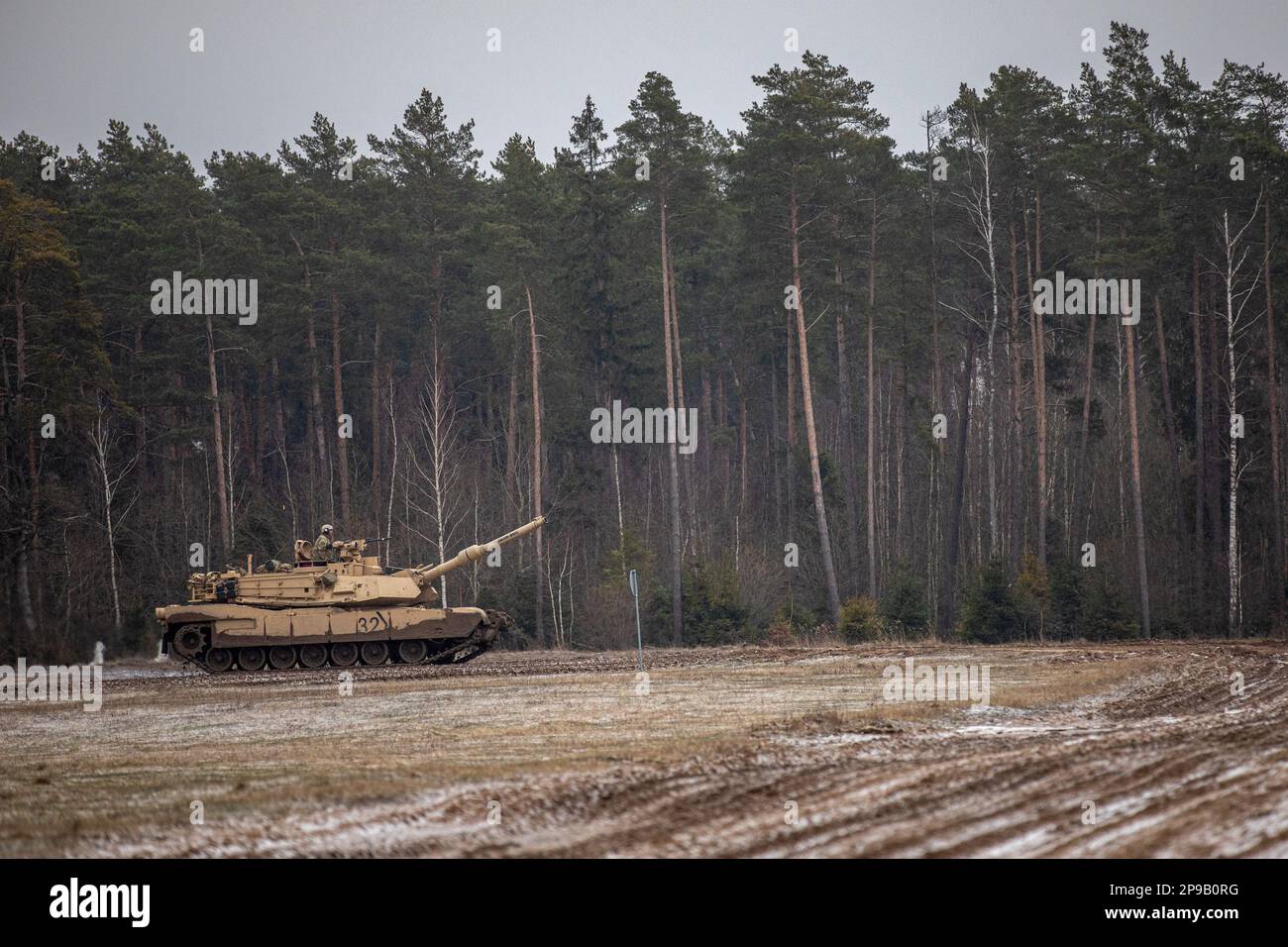 U.S. Soldiers with NATO eFP Battle Group Poland assigned to 2nd Armored ...