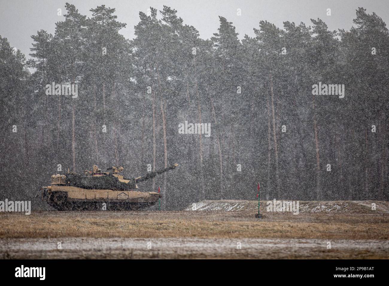 U.S. Soldiers with NATO eFP Battle Group Poland assigned to 2nd Armored ...