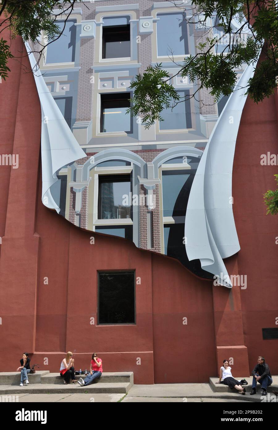 Vertical shot building lake hi-res stock photography and images - Alamy