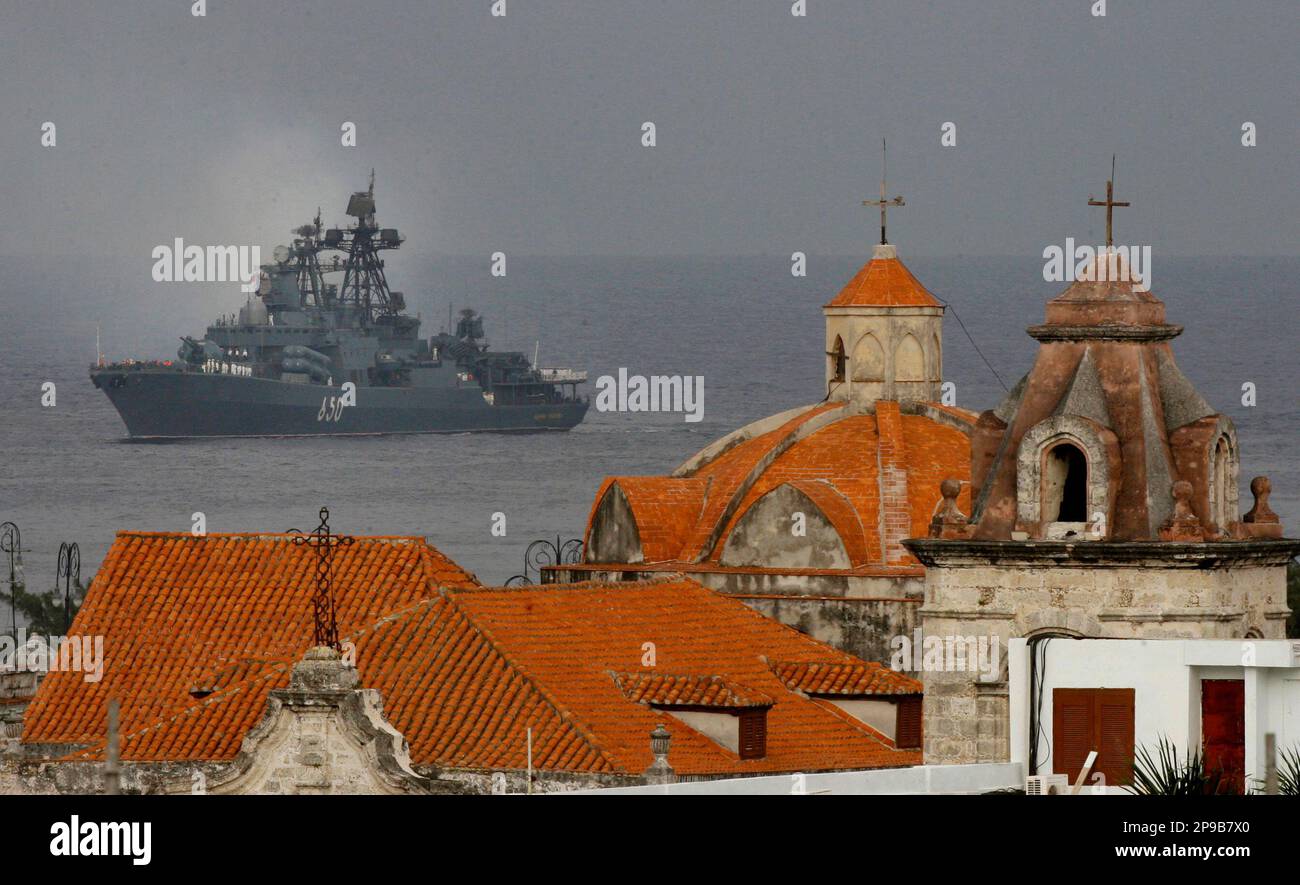 Russia's ship Admiral Chabanenko arrives to Havana bay, Friday, Dec. 19 ...