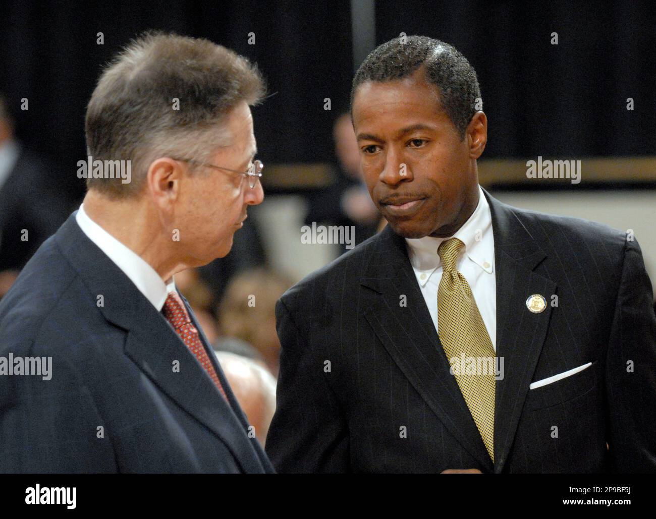New York Assembly Speaker Sheldon Silver, D-Manhattan, left, chats with ...