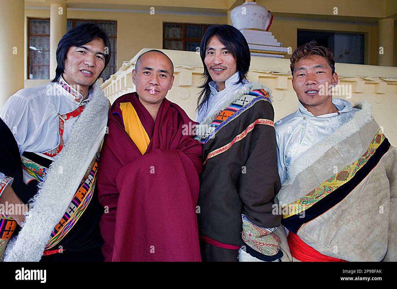 Tibetan national dress hi-res stock photography and images - Alamy