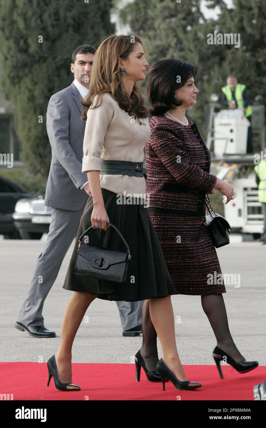 Queen Rania of Jordan, left, walks with wife of Lebanese President ...