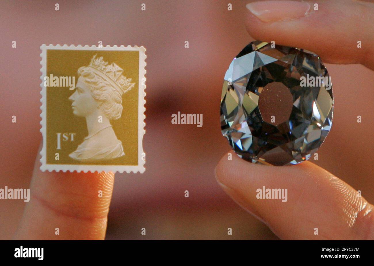 ** FILE ** In this Friday, Dec. 5, 2008 file photo, Becky Markley holds ...