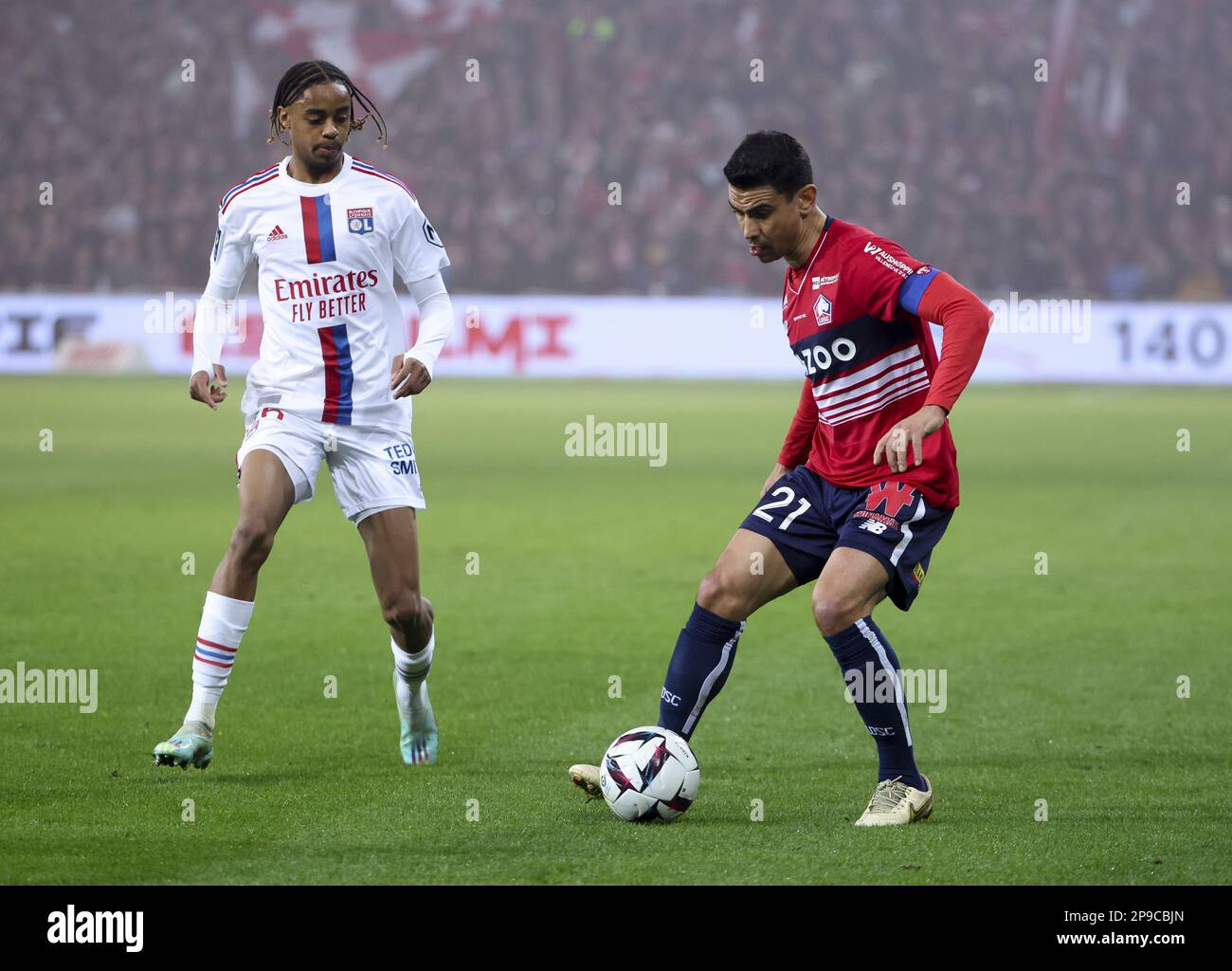 Benjamin Andre of Lille, Bradley Barcola of Lyon (left) during the ...