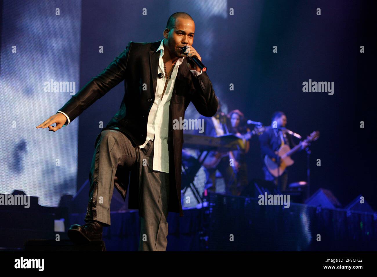 Anthony "Romeo" Santos, lead singer of New York-based Dominican bachata ...