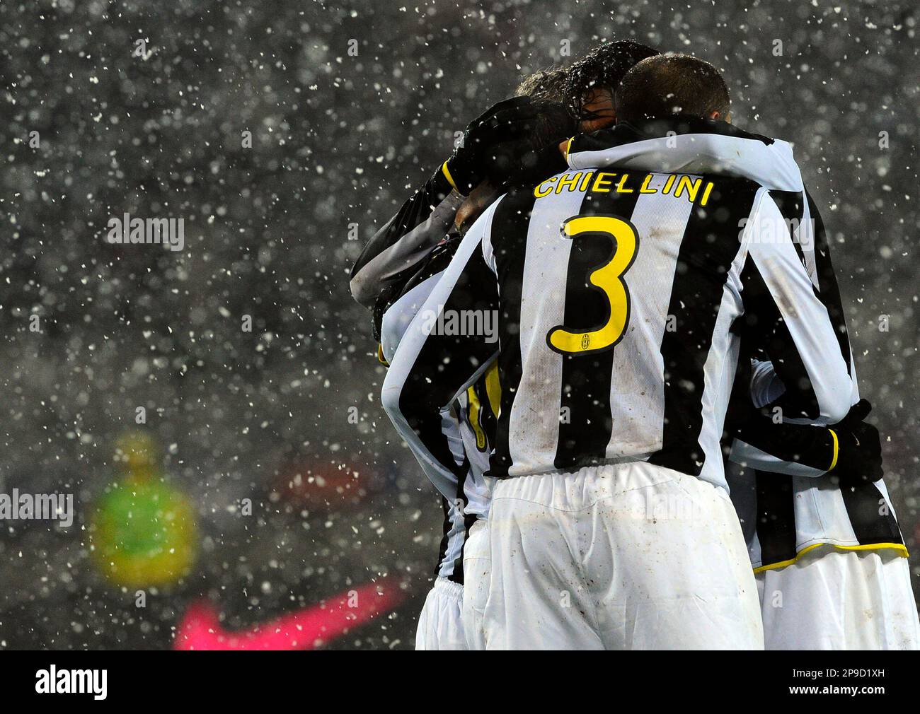 Juventus defender Giorgio Chiellini, back to camera, celebrates with ...