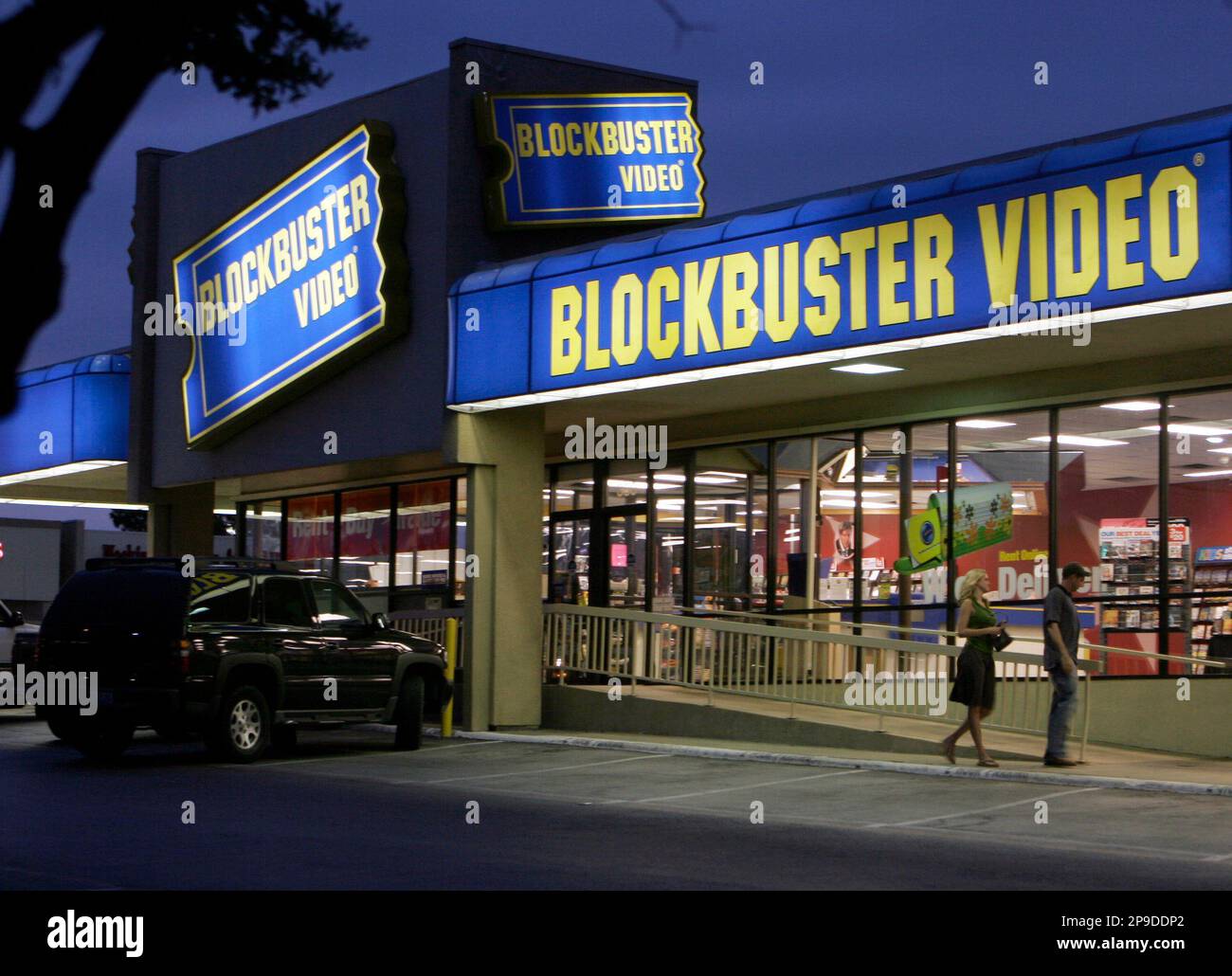 **FILE** This July 23, 2006 file photo shows customers enter a ...