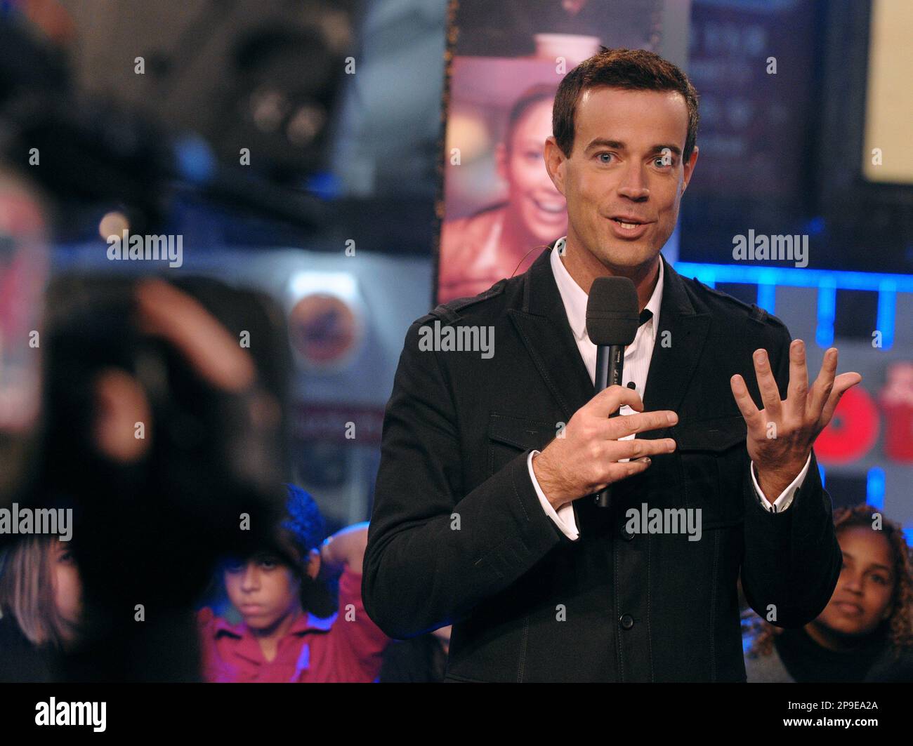 Former MTV VJ Carson Daly makes an appearance on MTV's TRL "Total ...