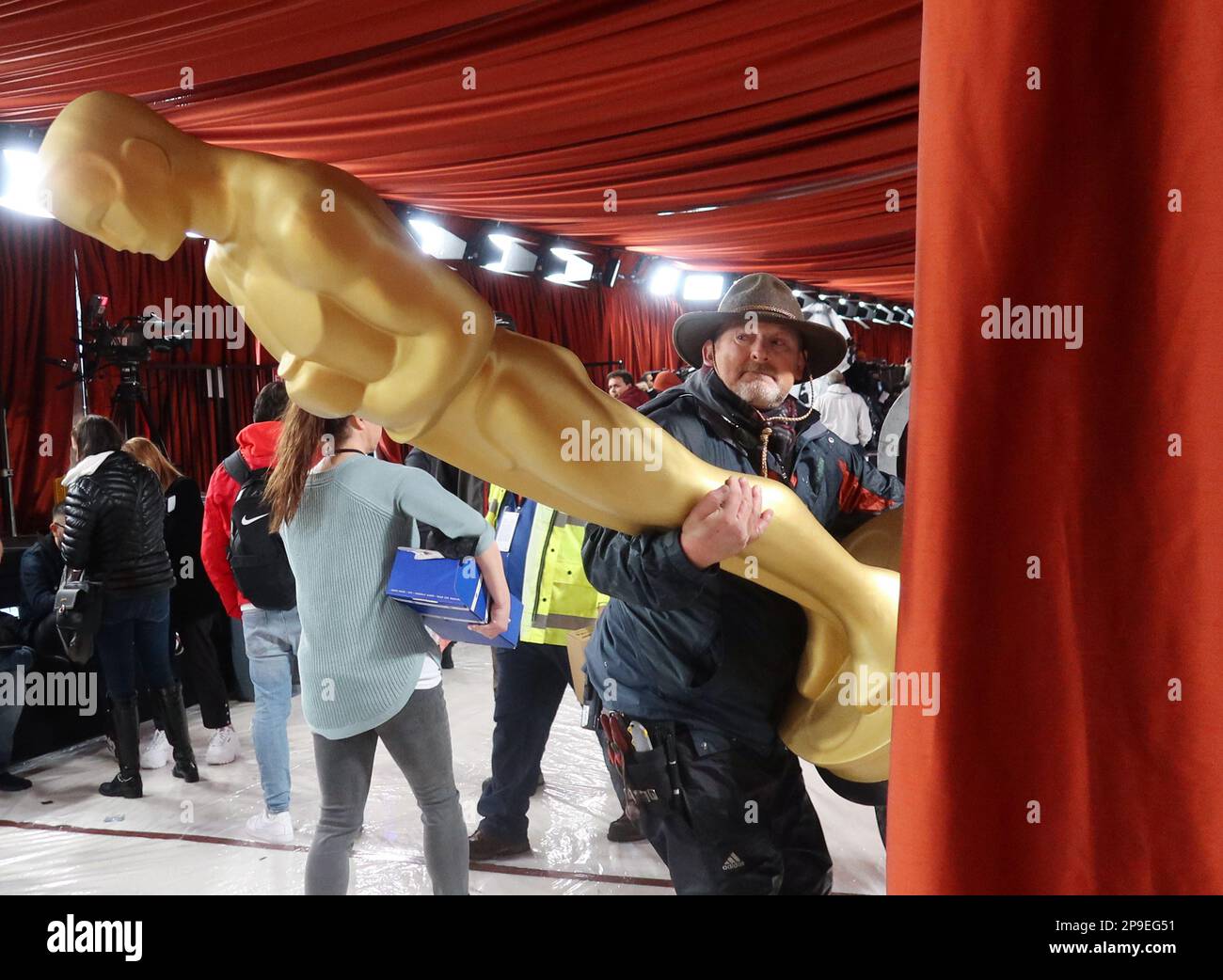Hollywod, United States. 10th Mar, 2023. A worker relocates a ...