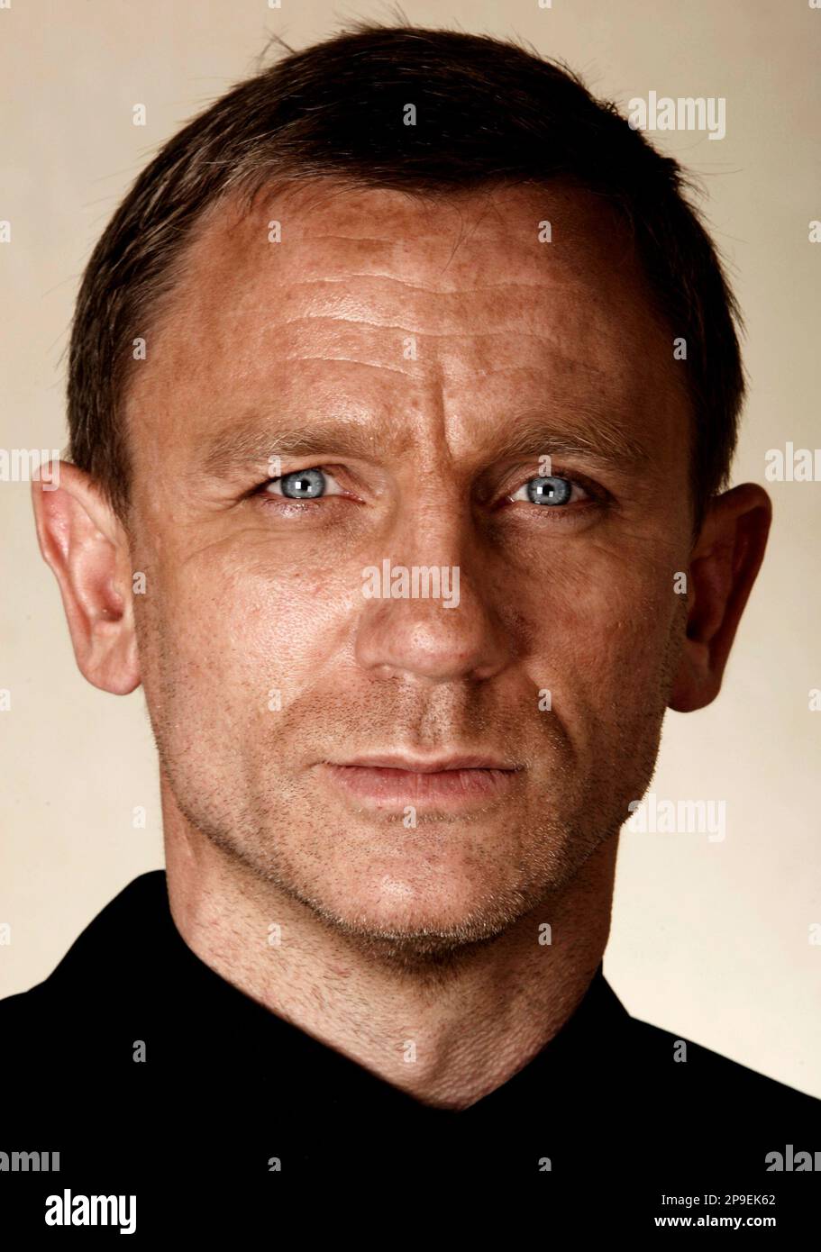 Actor Daniel Craig poses for a portrait in Beverly Hills, Calif., on ...
