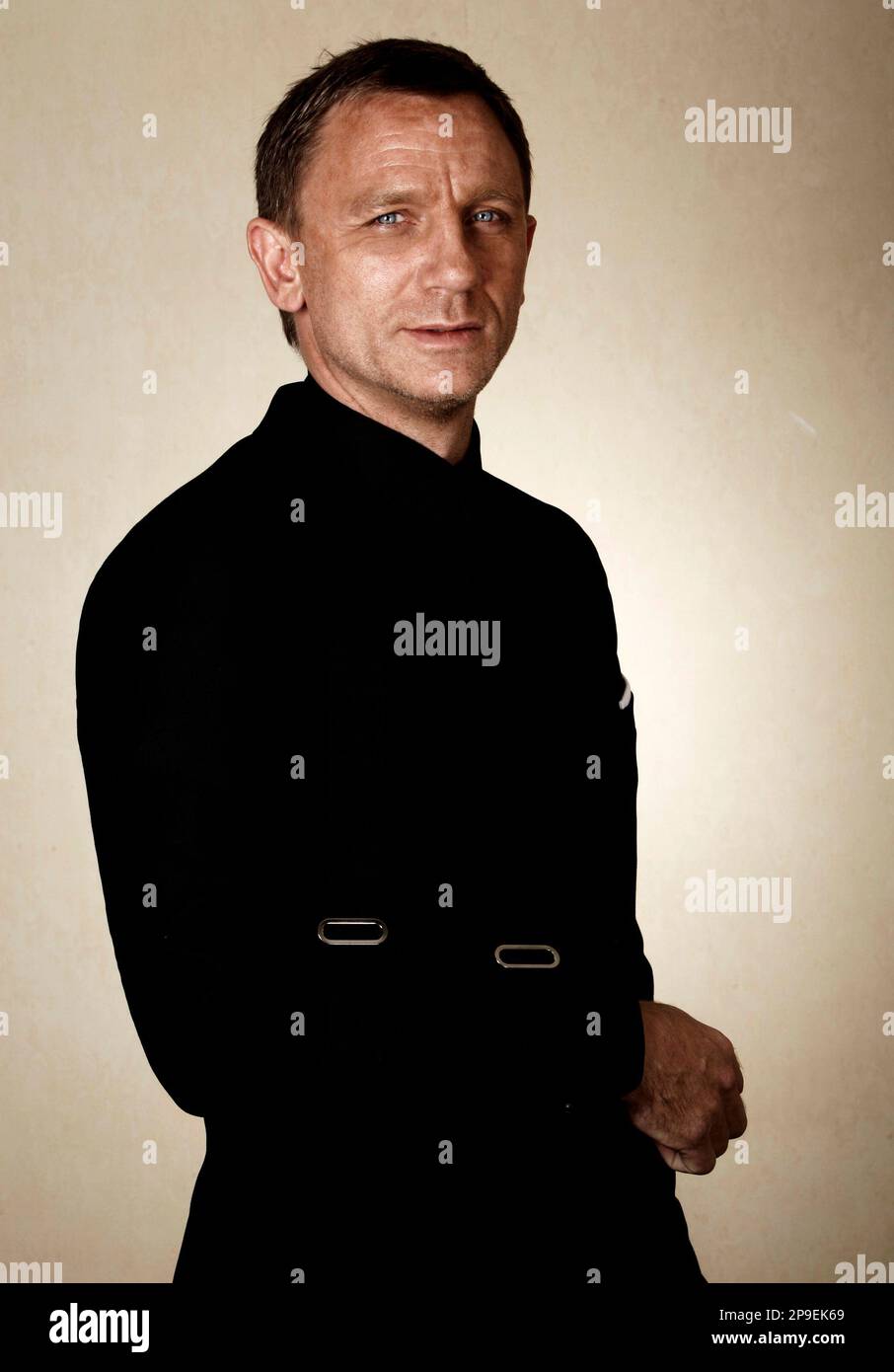 Actor Daniel Craig poses for a portrait in Beverly Hills, Calif., on ...
