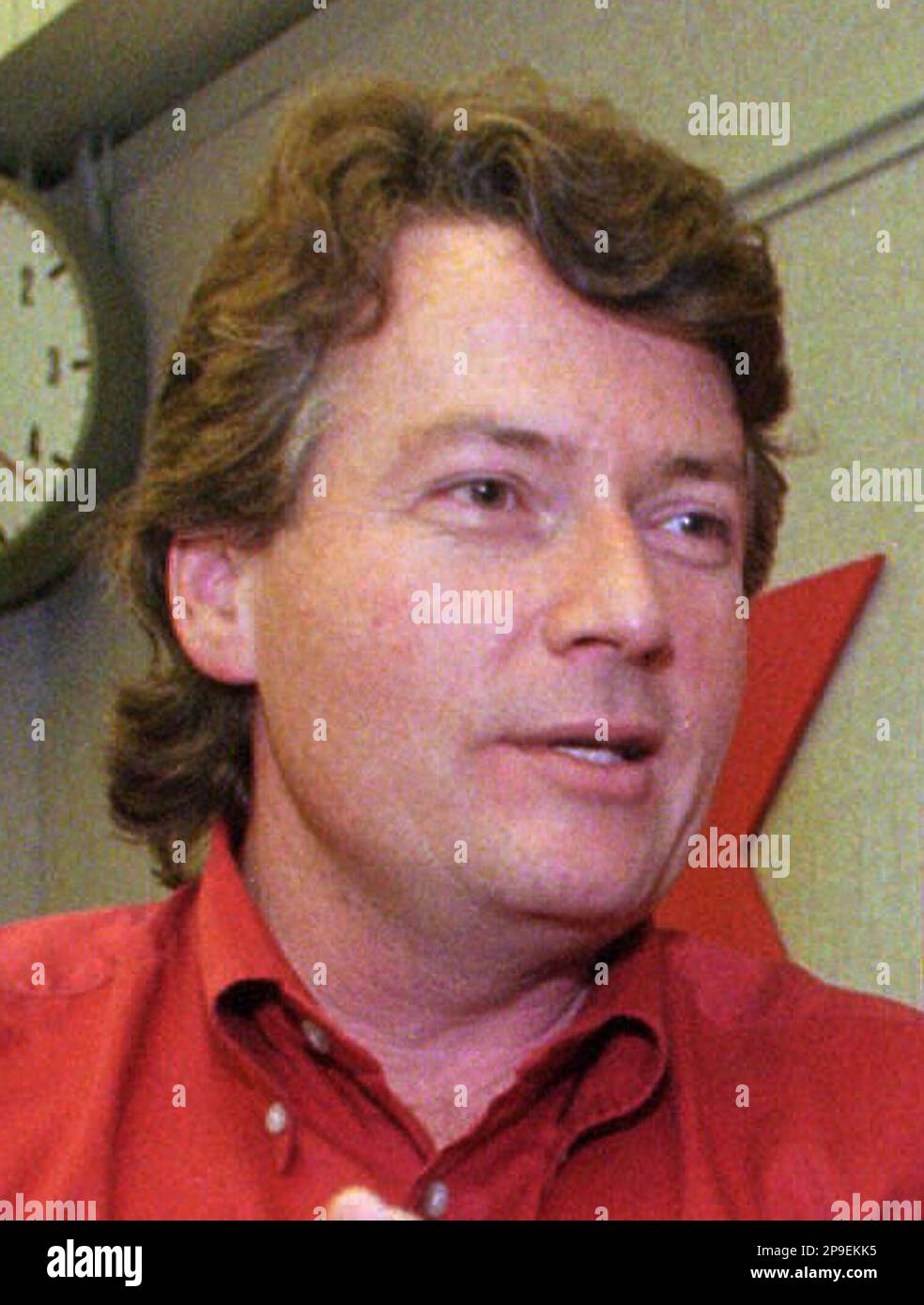 ** FILE ** In this Feb. 16, 1998 file photo, former war correspondent ...