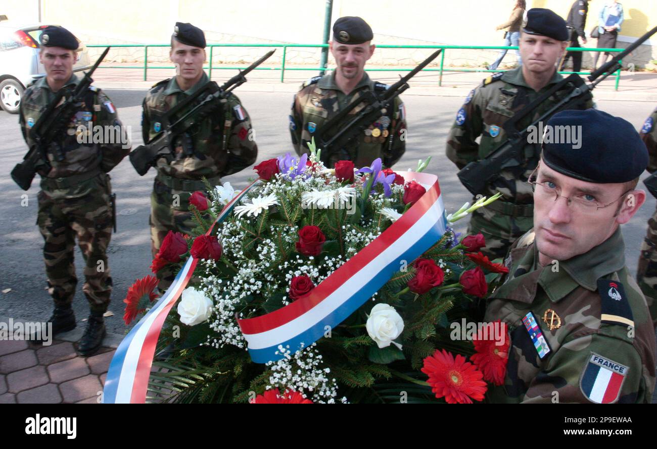 French soldiers of the European Union Forces (EUFOR) in Bosnia ...
