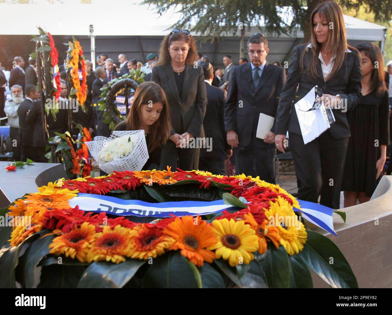 Family members of late Israeli Prime Minister Yitzhak Rabin pay their ...