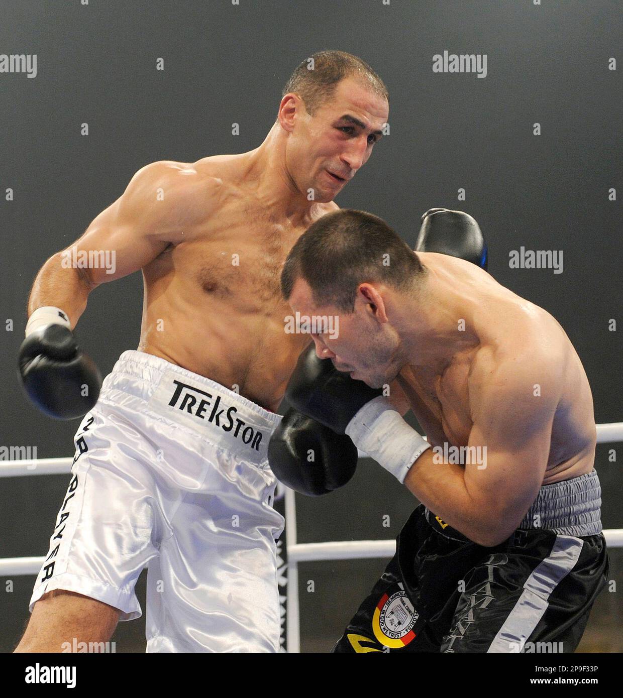 German boxer Arthur Abraham, left, fights with American Raul Marquez ...