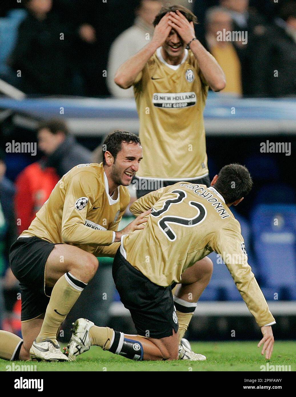 Juventus' Cristian Molinaro left, Marco Marchionni, right, and Nicola ...
