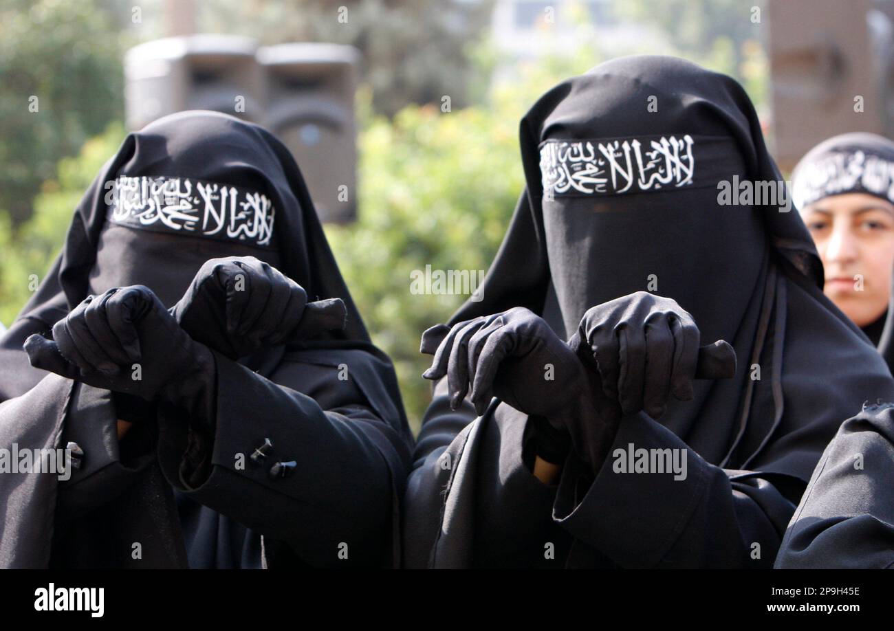 Sunni Muslim Women