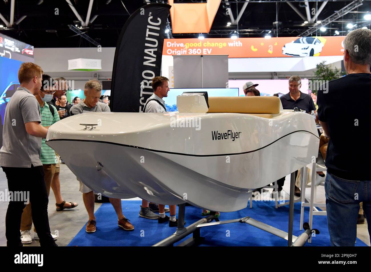 Electro Nautic’s Wave Flyer Volare, an advanced electric hydrofoil ...