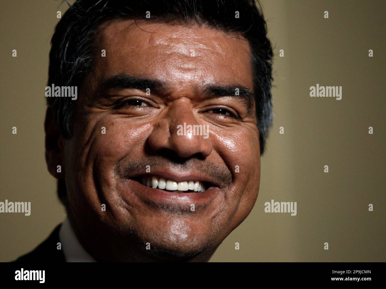 George Lopez arrives at Padres Contra El Cancer 8th annual " El Sueno ...
