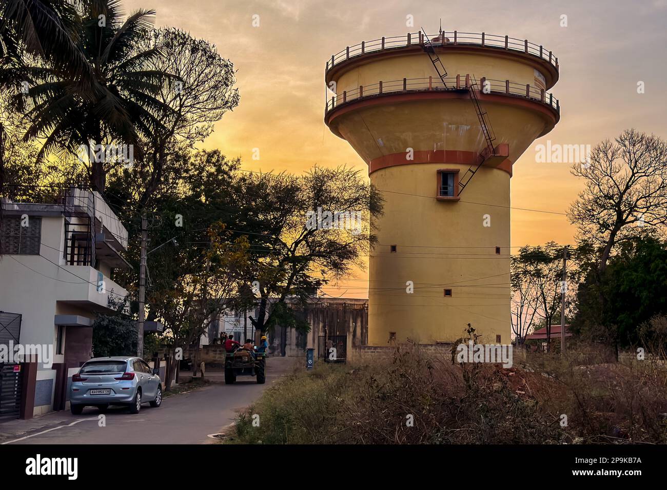 Huge Drinking Overhead Water Tank at Kuvempu Nagar, Mysuru. Built using ...