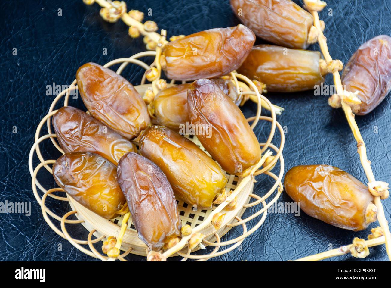 Algerian dates deglet nour hi-res stock photography and images - Alamy