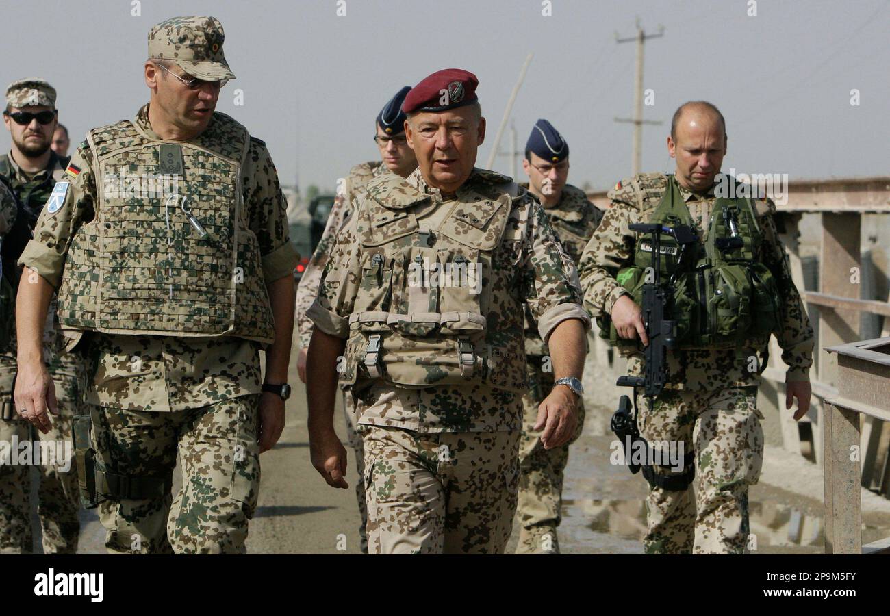 German General Rainer Glatz, center, and German colonel Rainer Buske ...