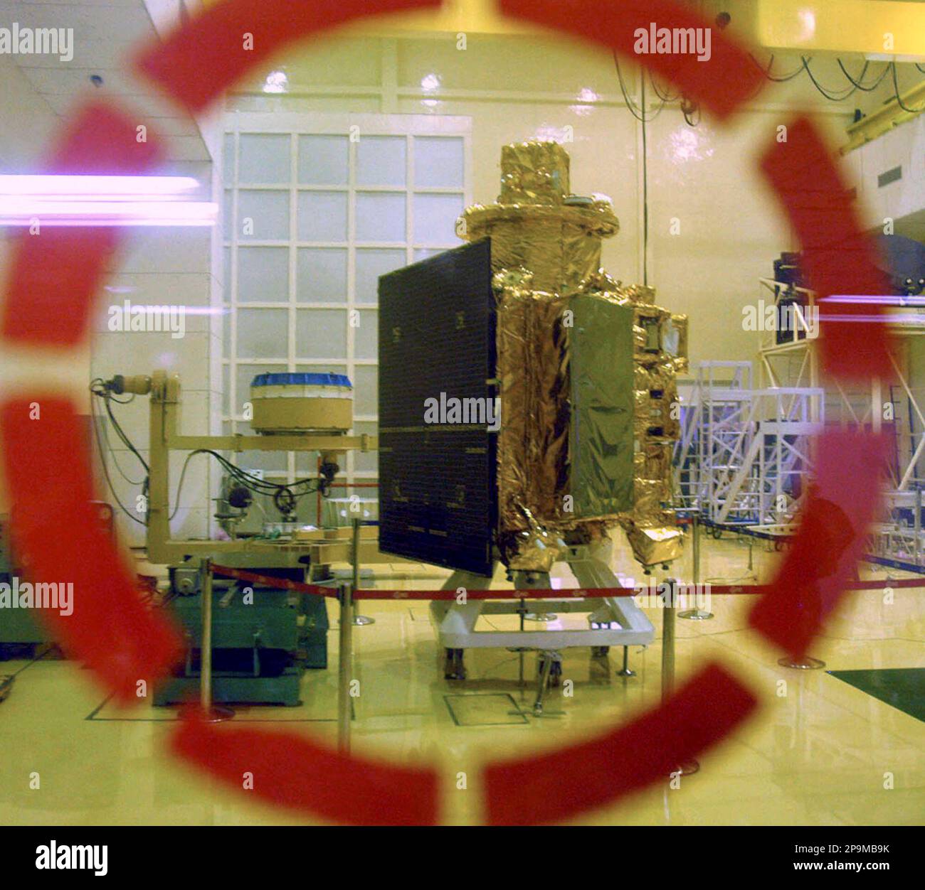 India's first unmanned mission to the Moon, Chandrayaan 1 spacecraft is ...