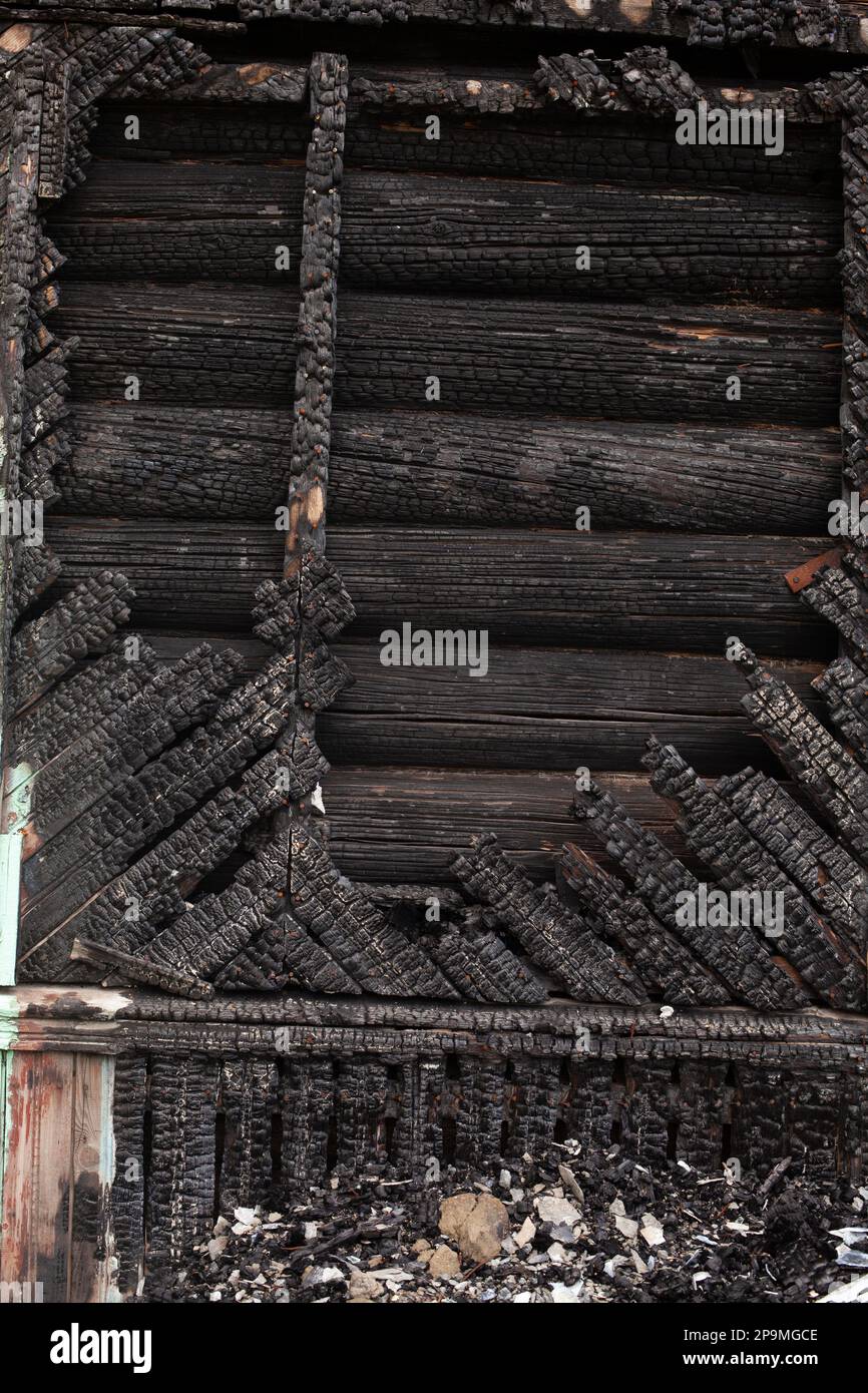 Burned wooden house, devastated construction Stock Photo - Alamy