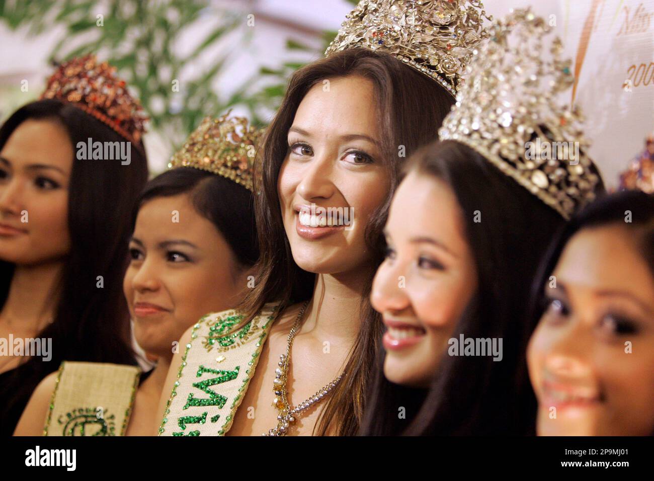 Karla Paula Henry Miss Earth