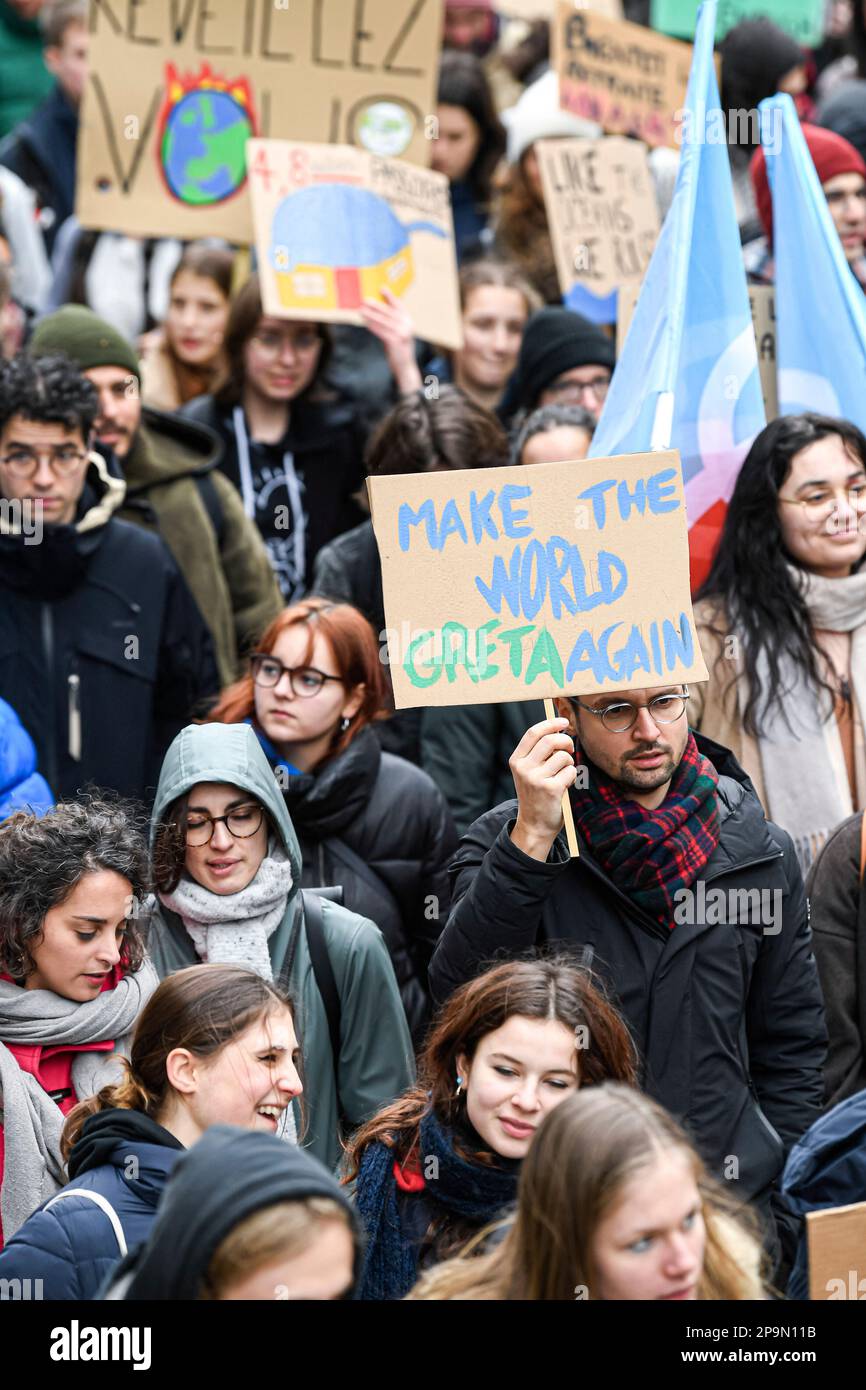 Paris, France. 10th Mar, 2023. Young demonstrators and activists hold ...
