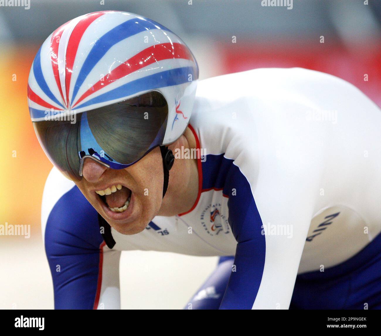 Simon Richardson of Britain competes on the way to winning the Men's ...