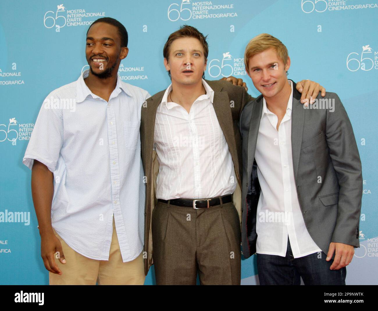 Actors Anthony Mackie, Jeremy Renner and Brian Geraghty pose for the ...