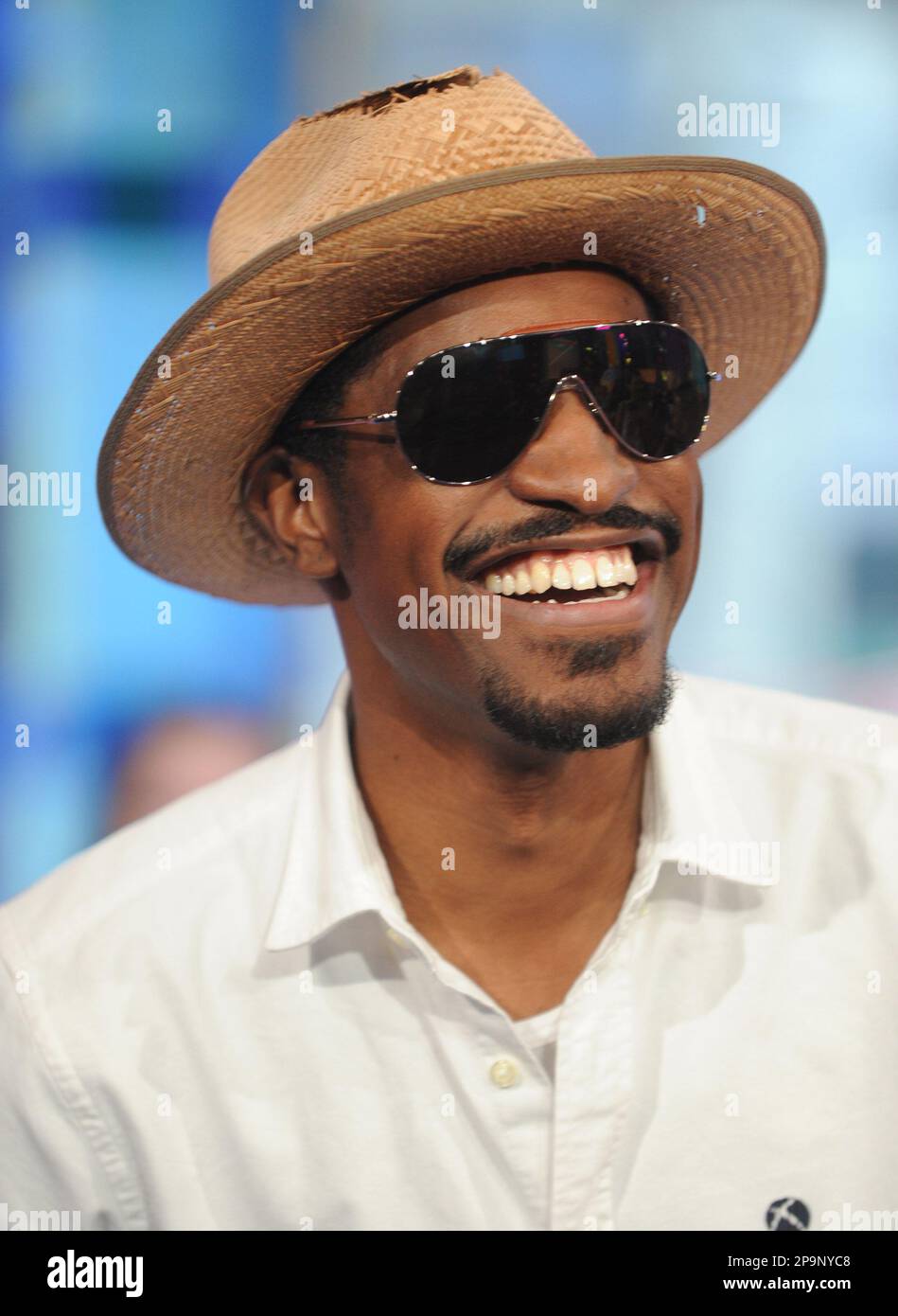 Singer Andre Benjamin makes an appearance on MTV's "Total Request Live ...