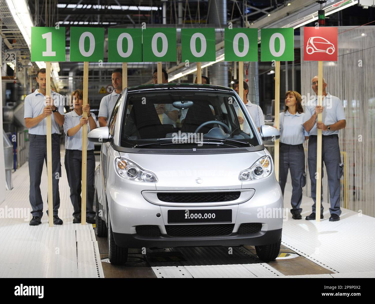 The one millionth Smart ForTwo car leaves the assembly line at the ...
