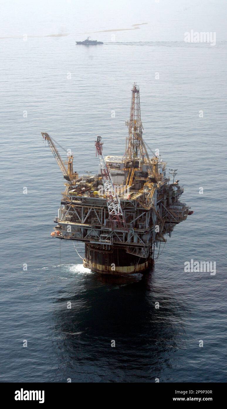 The Chevron Genesis Oil Rig Platform in the Gulf of Mexico near New ...