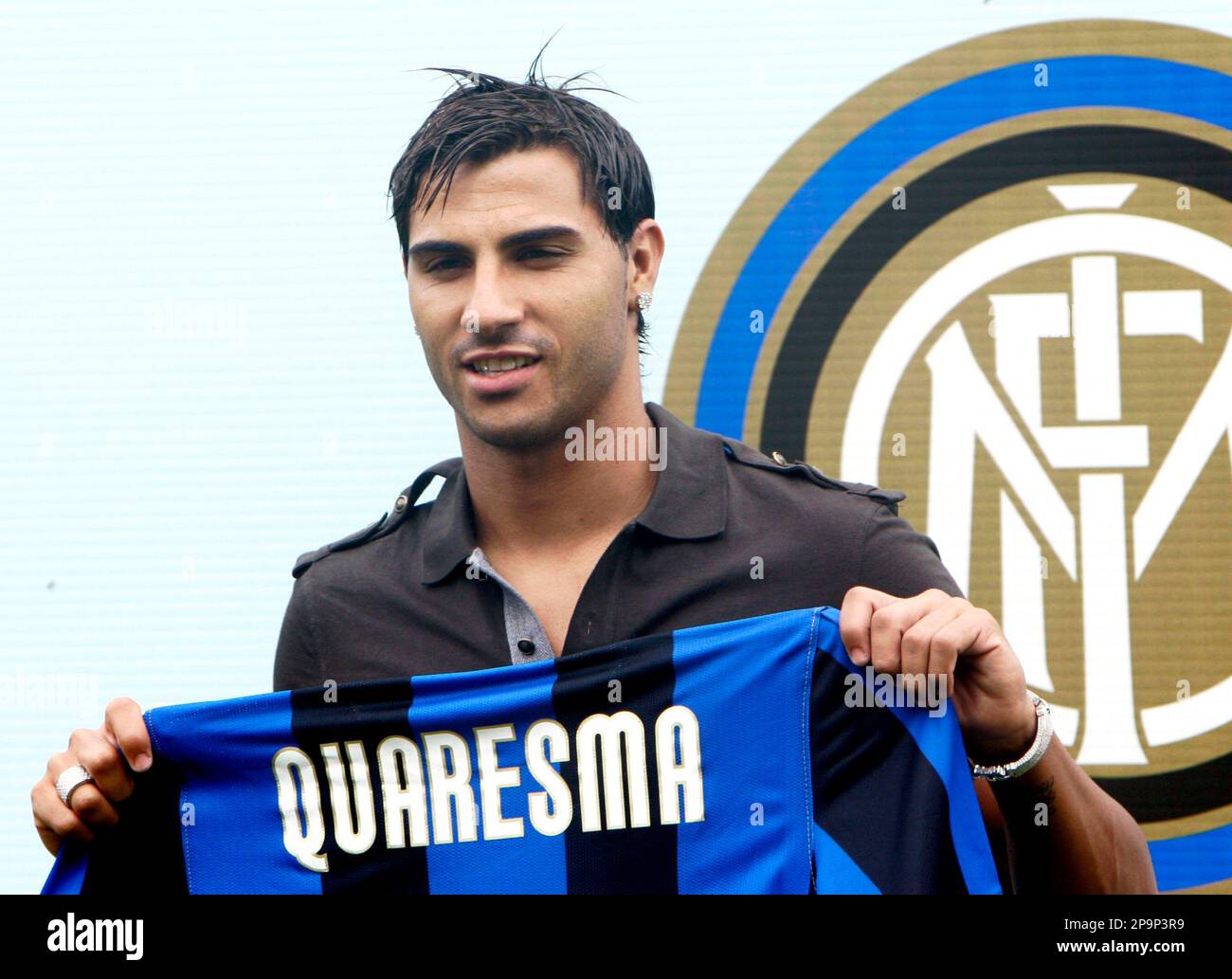 Portugal winger Ricardo Quaresma shows the jersey of his new team ...