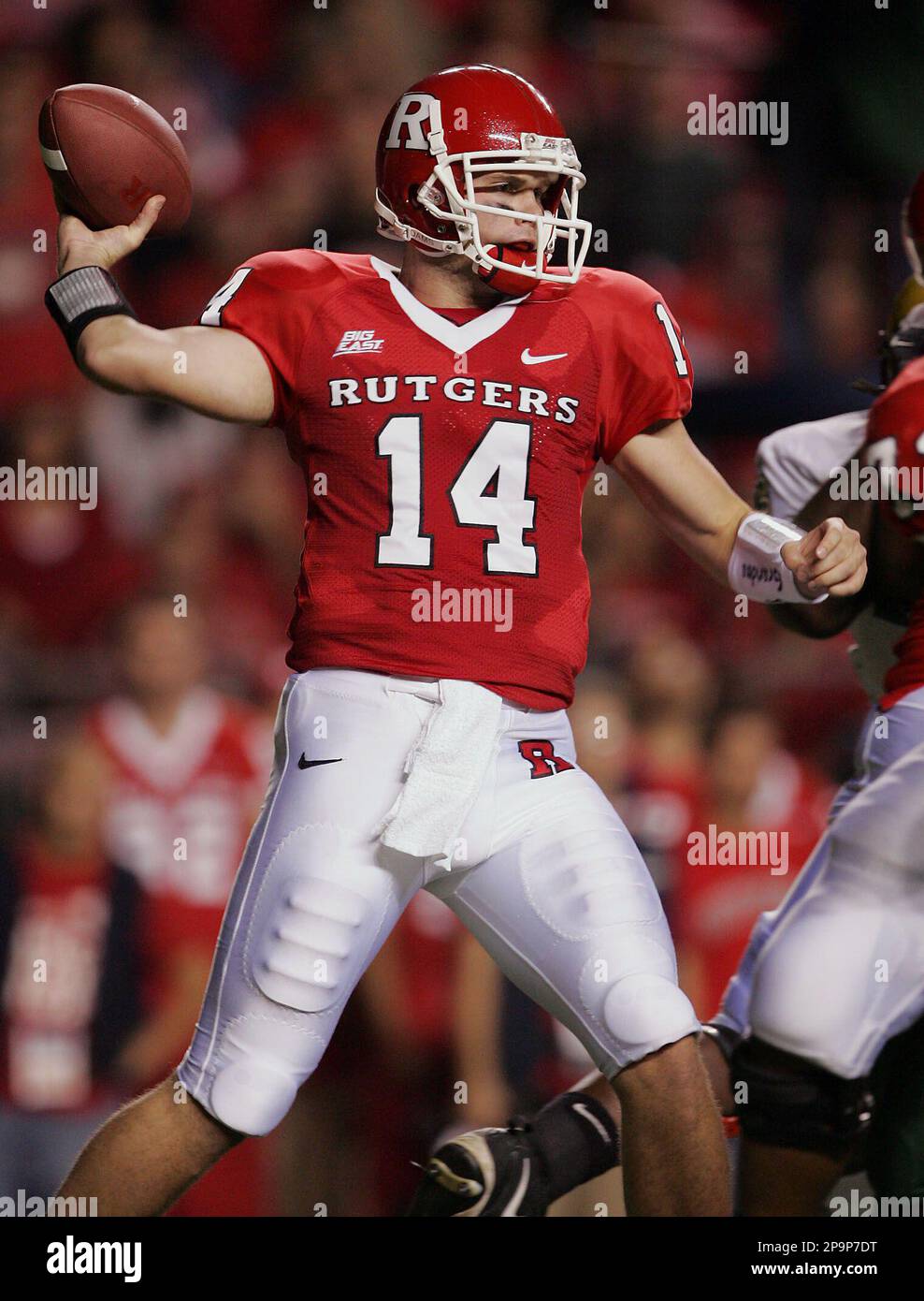 In this Oct. 18, 2007, file photo, Rutgers quarterback Mike Teel sets ...