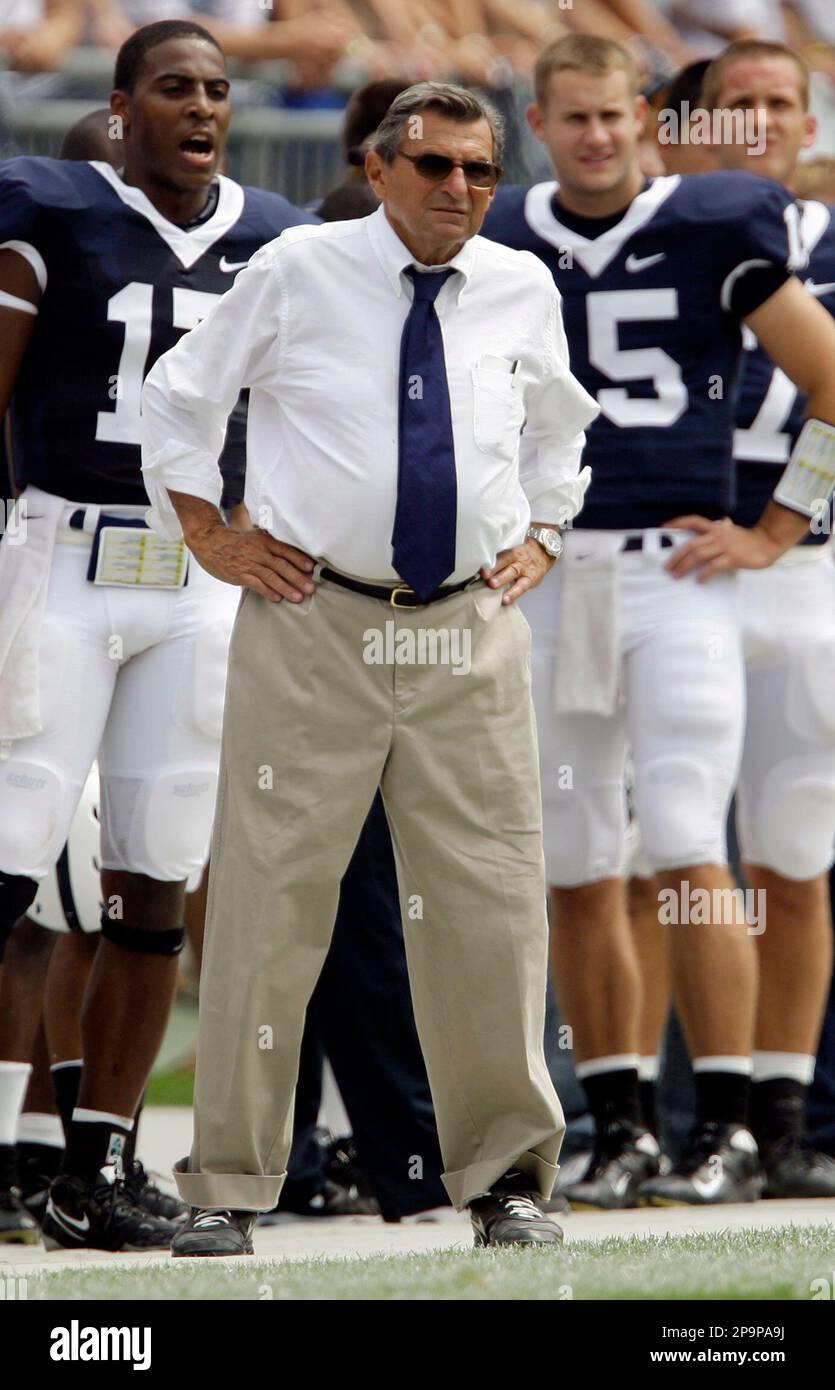 Penn State coach Joe Paterno watches their college football game ...