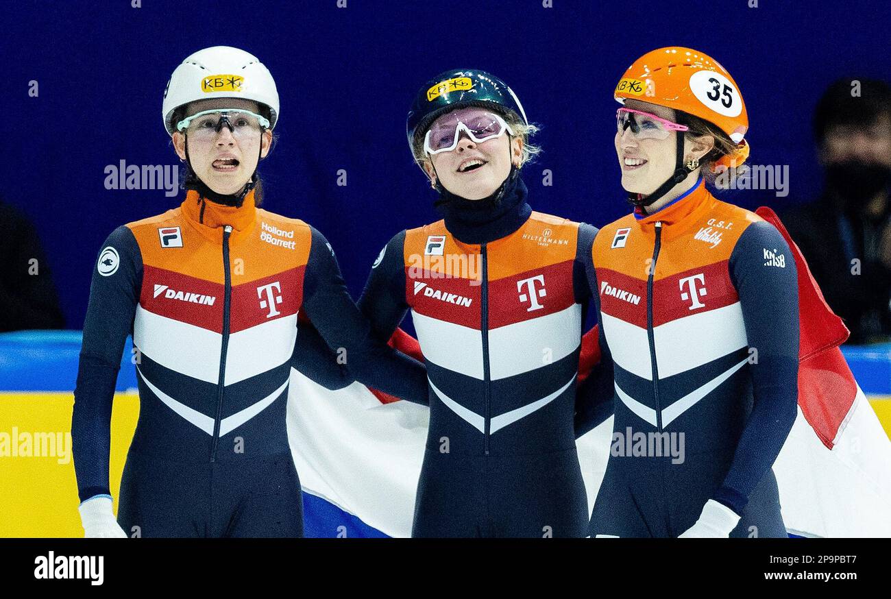 SEOUL - From left to right Selma Poutsma, Xandra Velzeboer and Suzanne ...