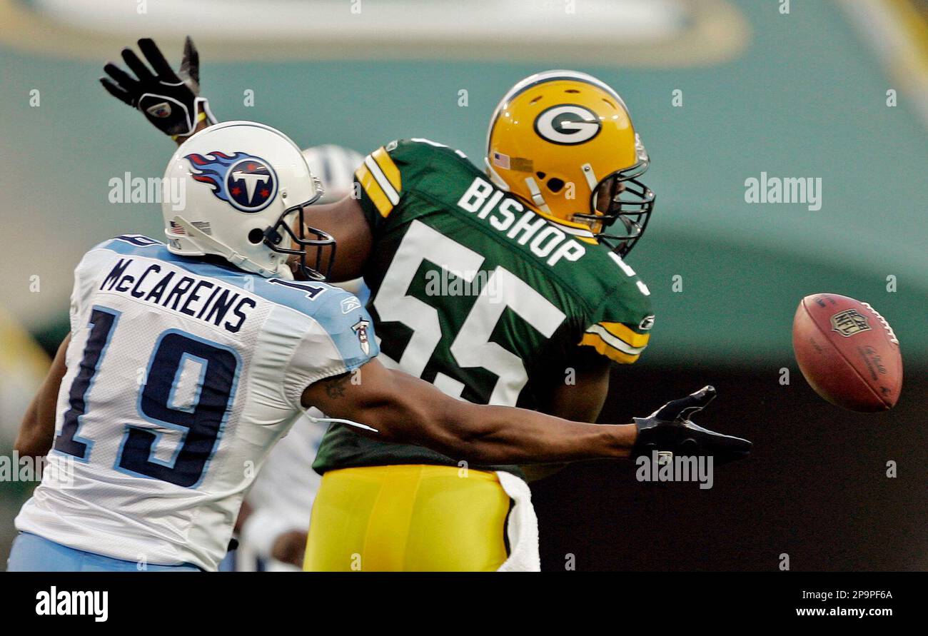 Green Bay Packers linebacker Desmond Bishop (55) breaks up a pass ...