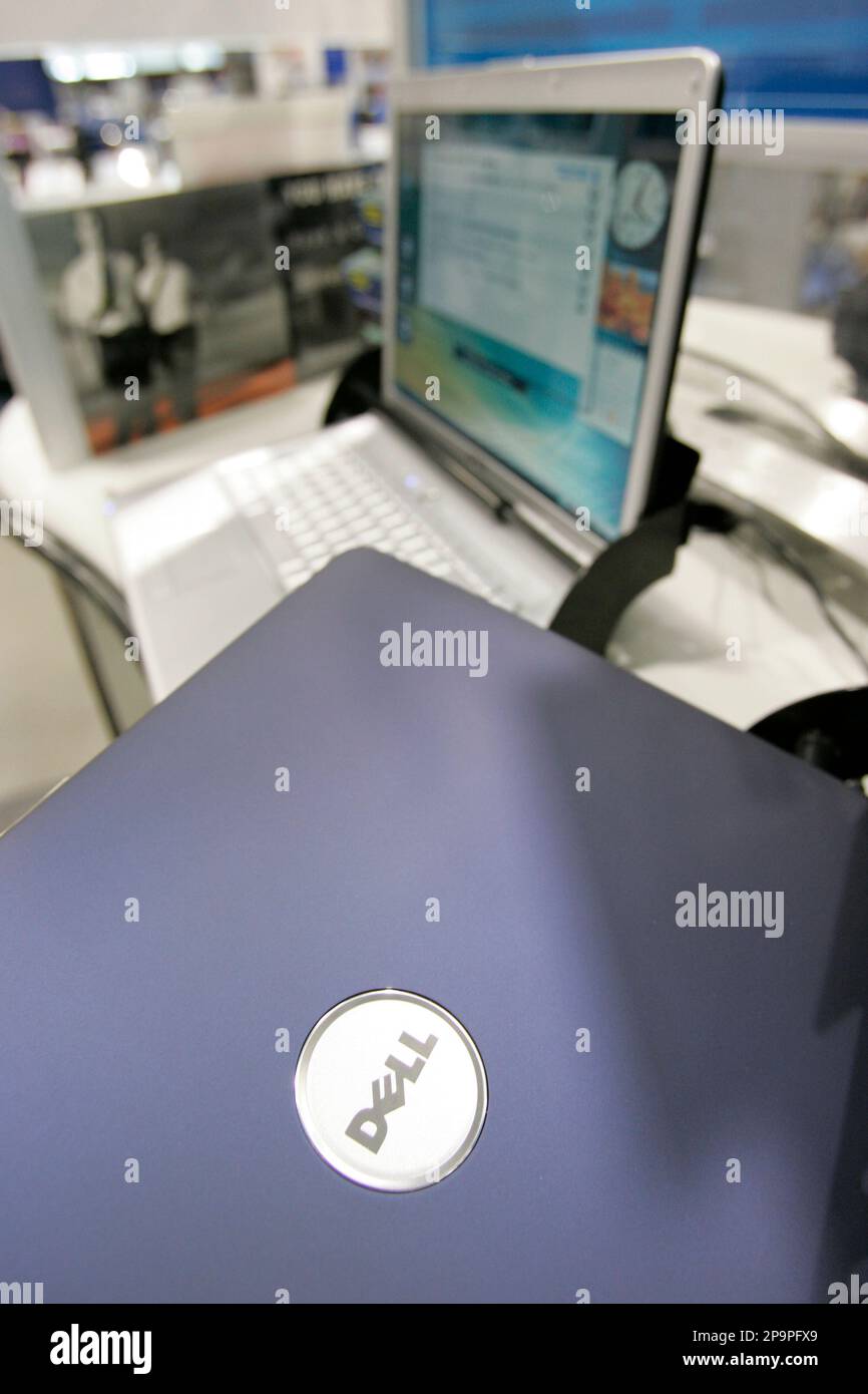 **FILE** In this May 29, 2008 file photo, Dell Inspiron 1525 laptops on ...