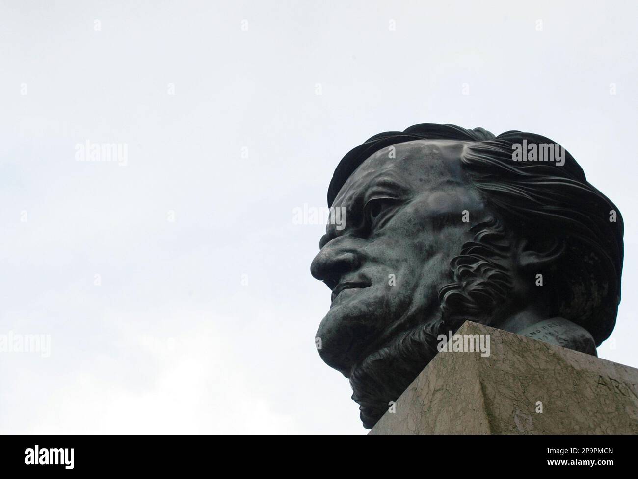 ** ARCHIV ** Die Bueste des Komponisten Richard Wagner steht am 6 ...