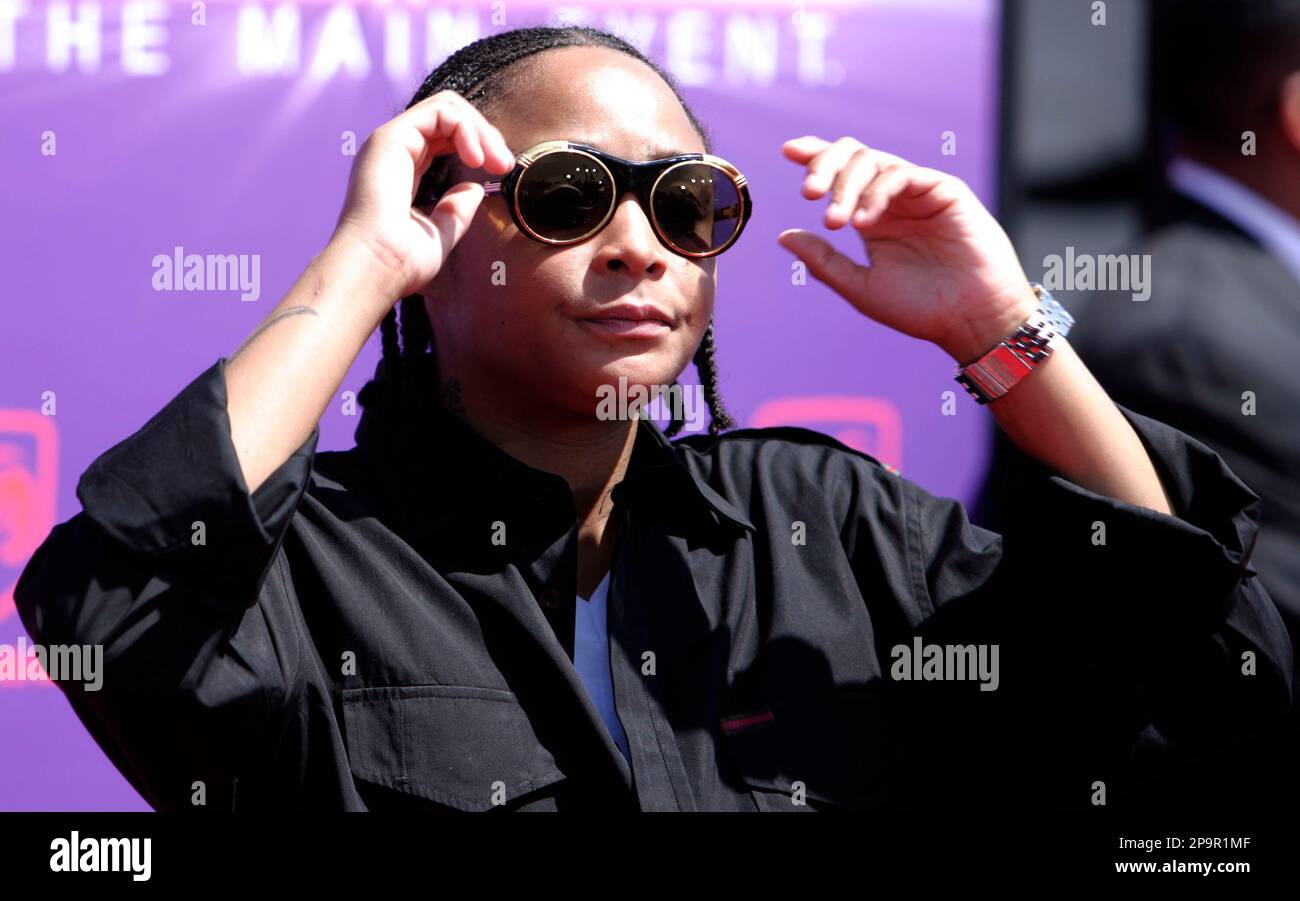 Felicia "Snoop" Pearson arrives at the 7th annual BET Awards Tuesday ...