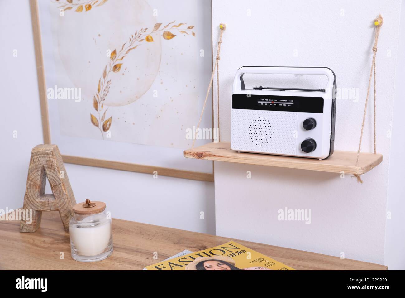 Wooden retro radio on shelf hi-res stock photography and images - Alamy